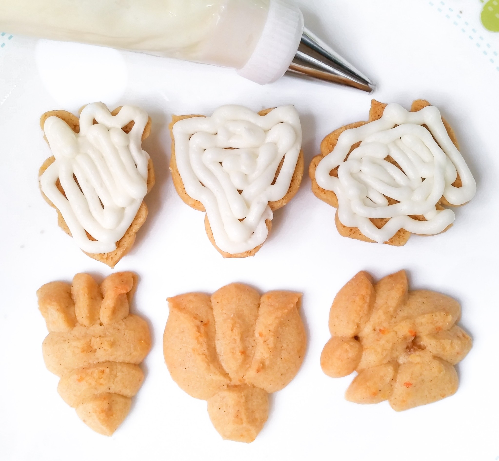 Carrot Cake Easter Spritz Cookies – Cream Cheese Icing Sandwich Option ...